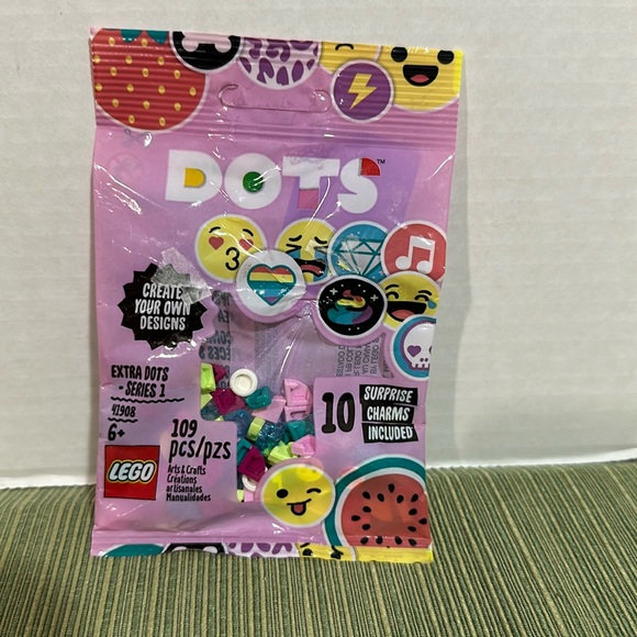 Lego | Toys | Legos 498 Dots 109pcs 10 Surprise Charms Included New In ...